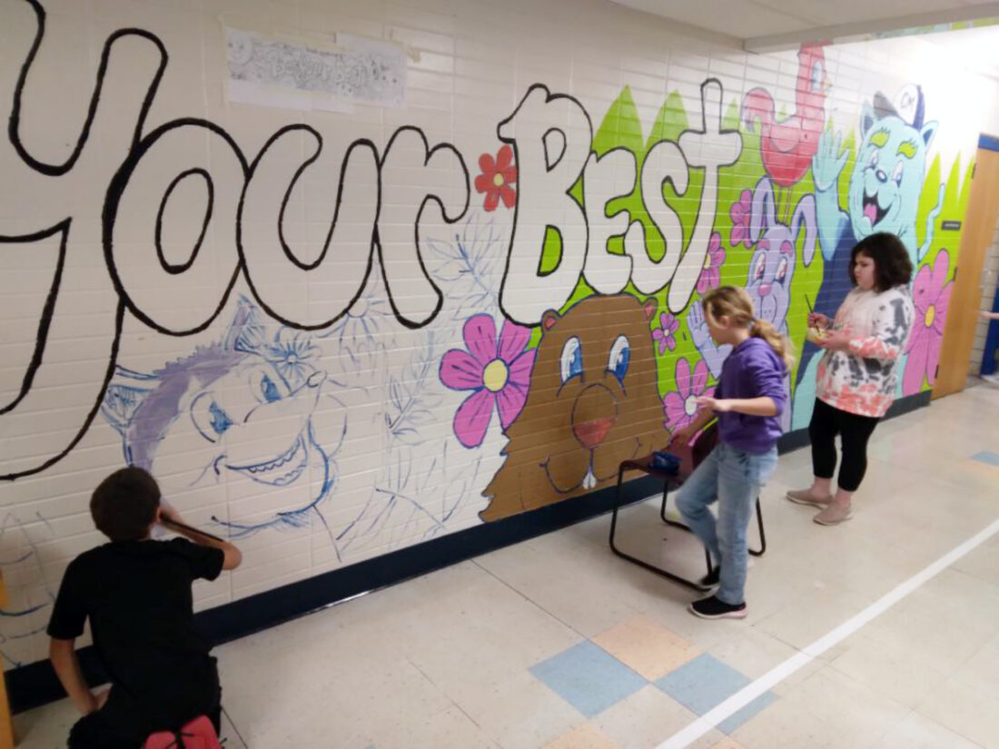 Robb Elementary students create mural Artwork display to last a ...